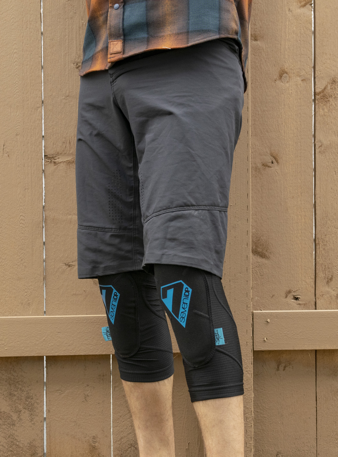 MTB Knee Pad Roundup — 2022 | Blister