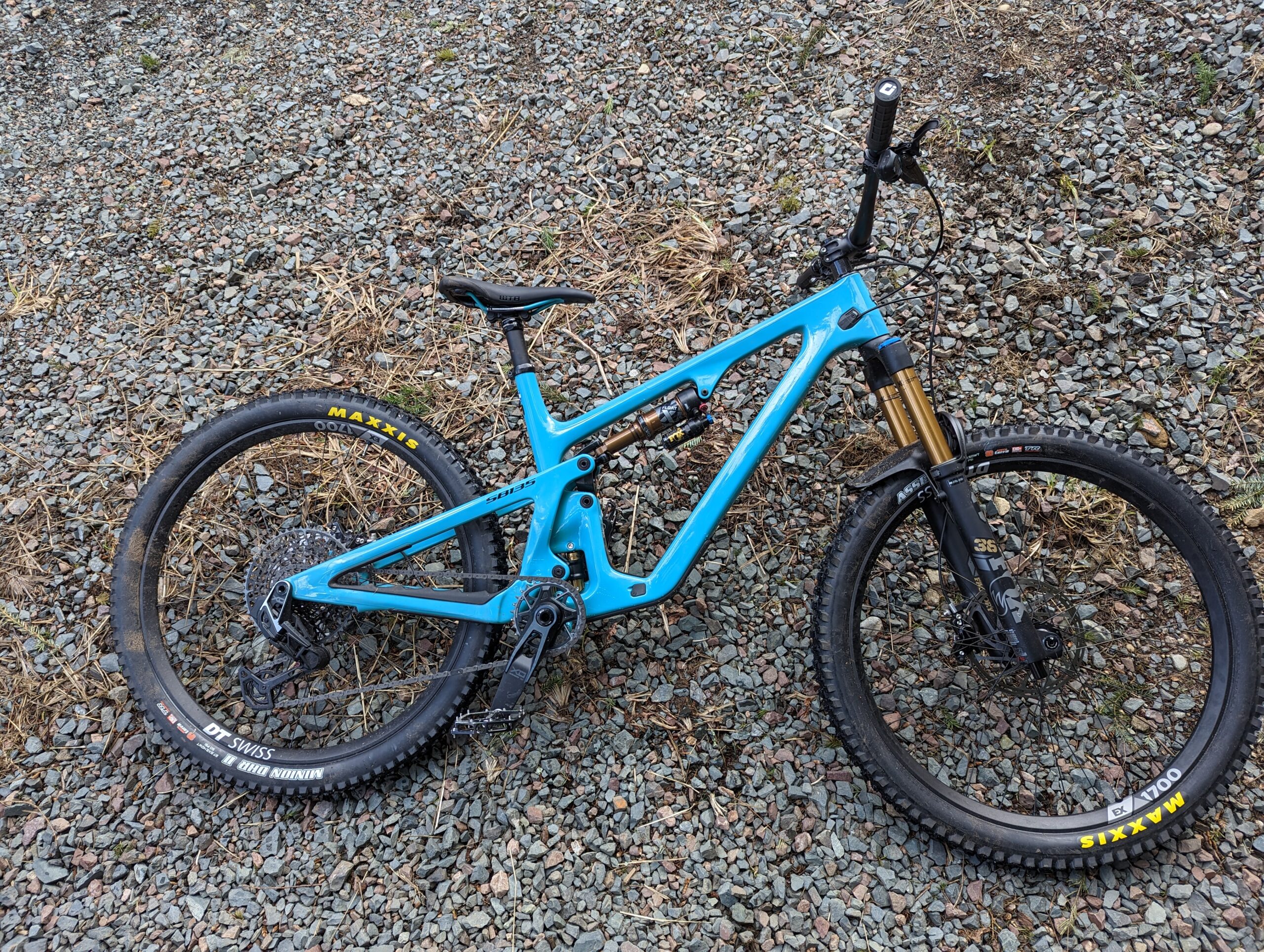 Flash Review — Yeti SB135 | Blister