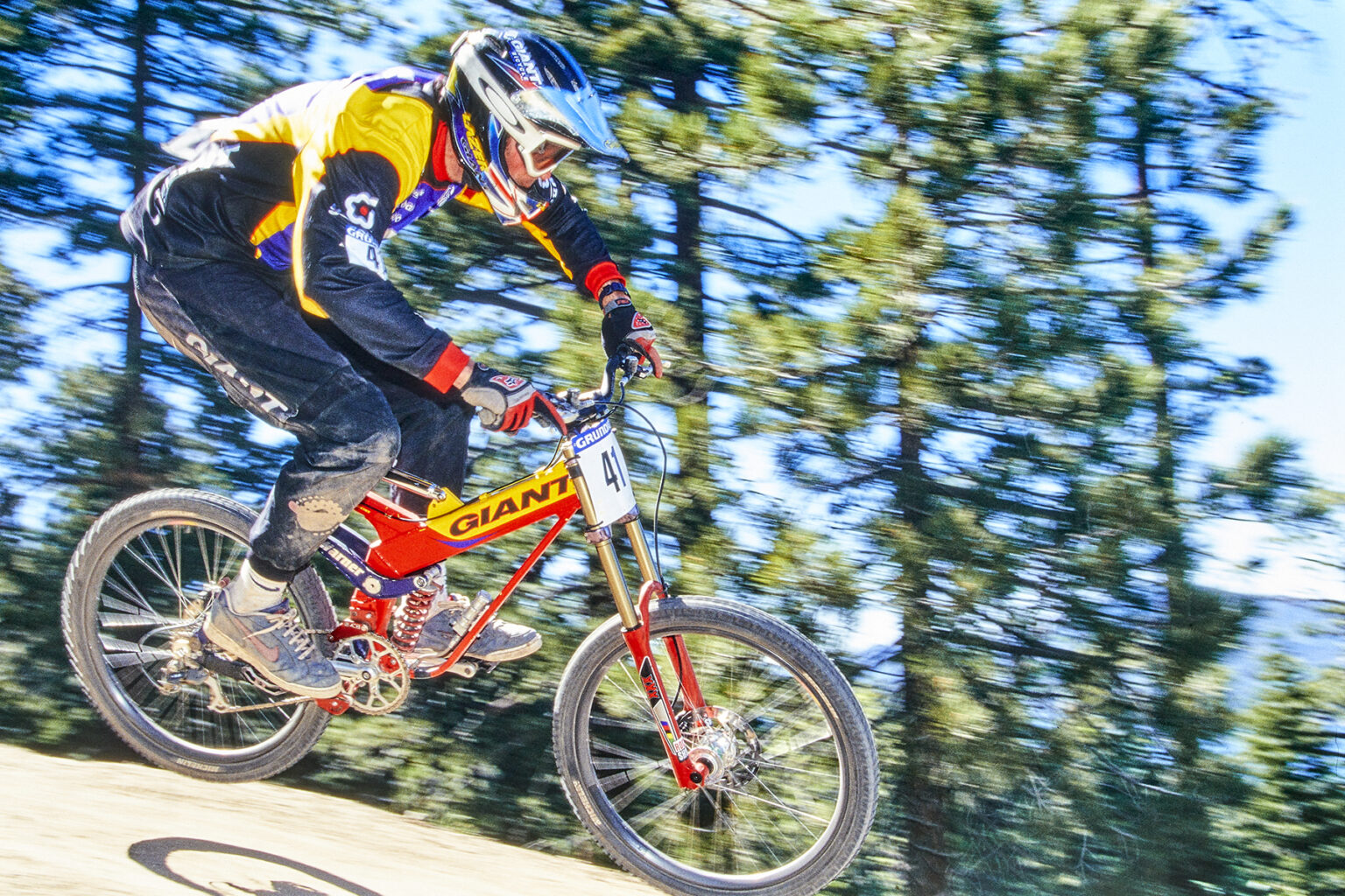 2023 Giant Glory Advanced | Blister