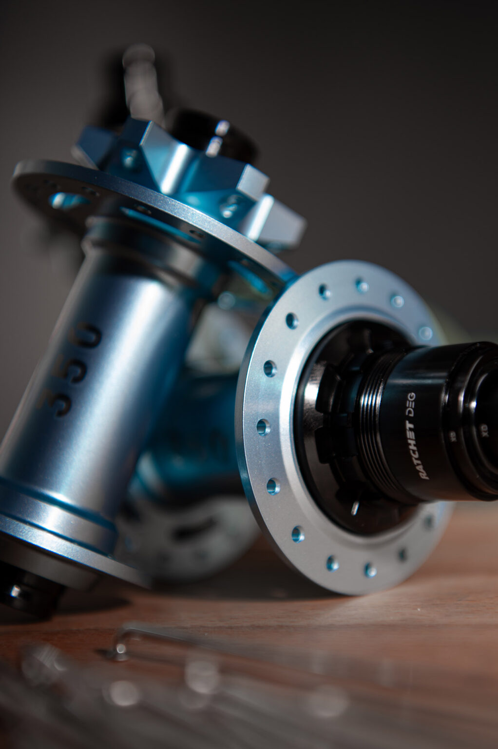 DT Swiss 350 Ratchet DEG Hubs & Pure Carbon Rims | Blister